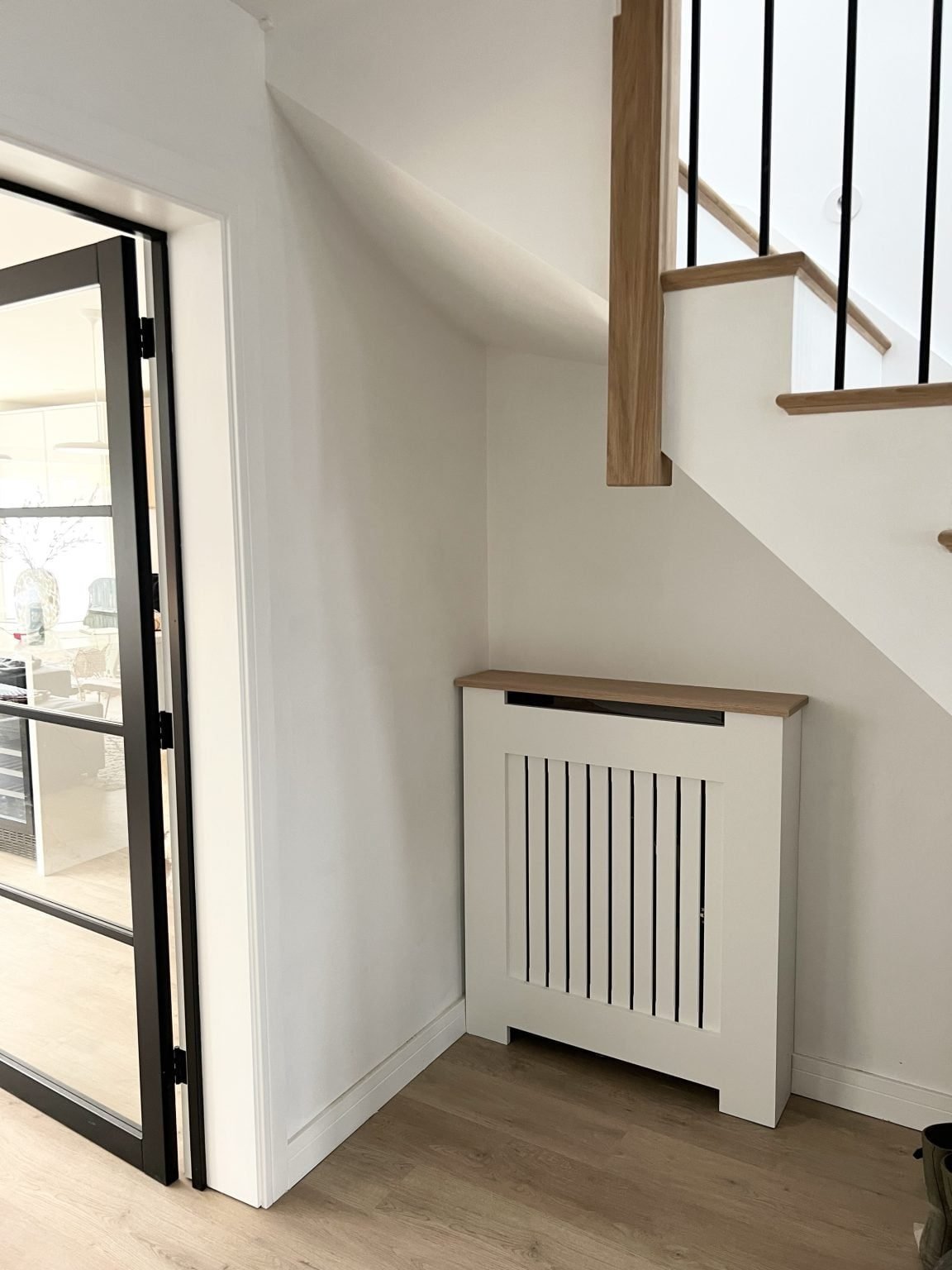 Vertical Slat Cover with Premium Oak Top | AUUNIQUE